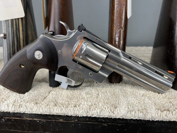 Colt Python - 1776 Armory
